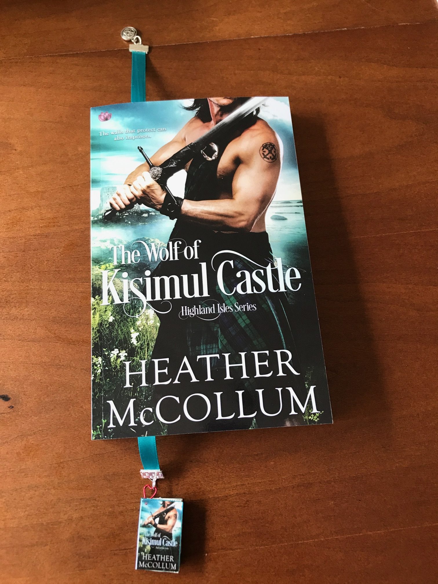 DIY Tiny Books - Heather McCollum